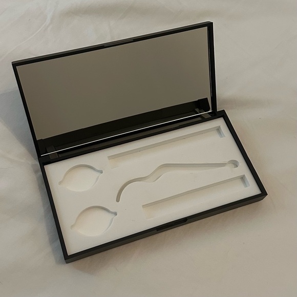 LASHIFY | Makeup | Lashify Travel Control Metal Mirror Black Case ...